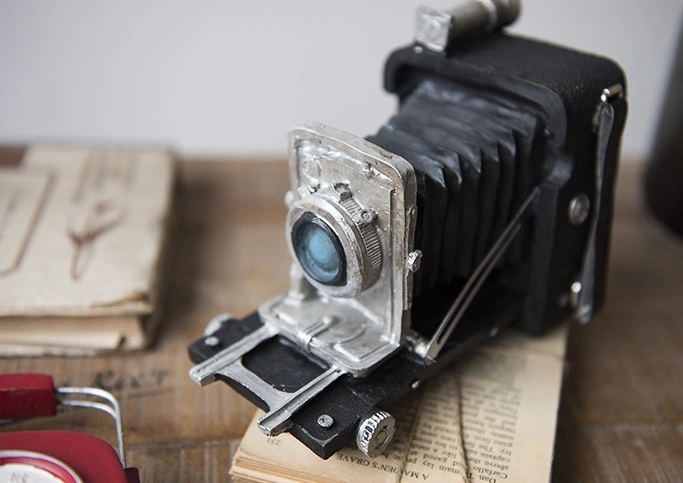 Small Retro Camera Decor | The Other Aesthetic