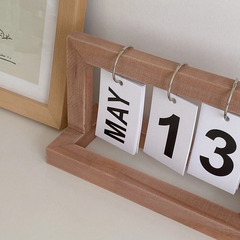 Wooden Flip Desk Calendar | The Other Aesthetic